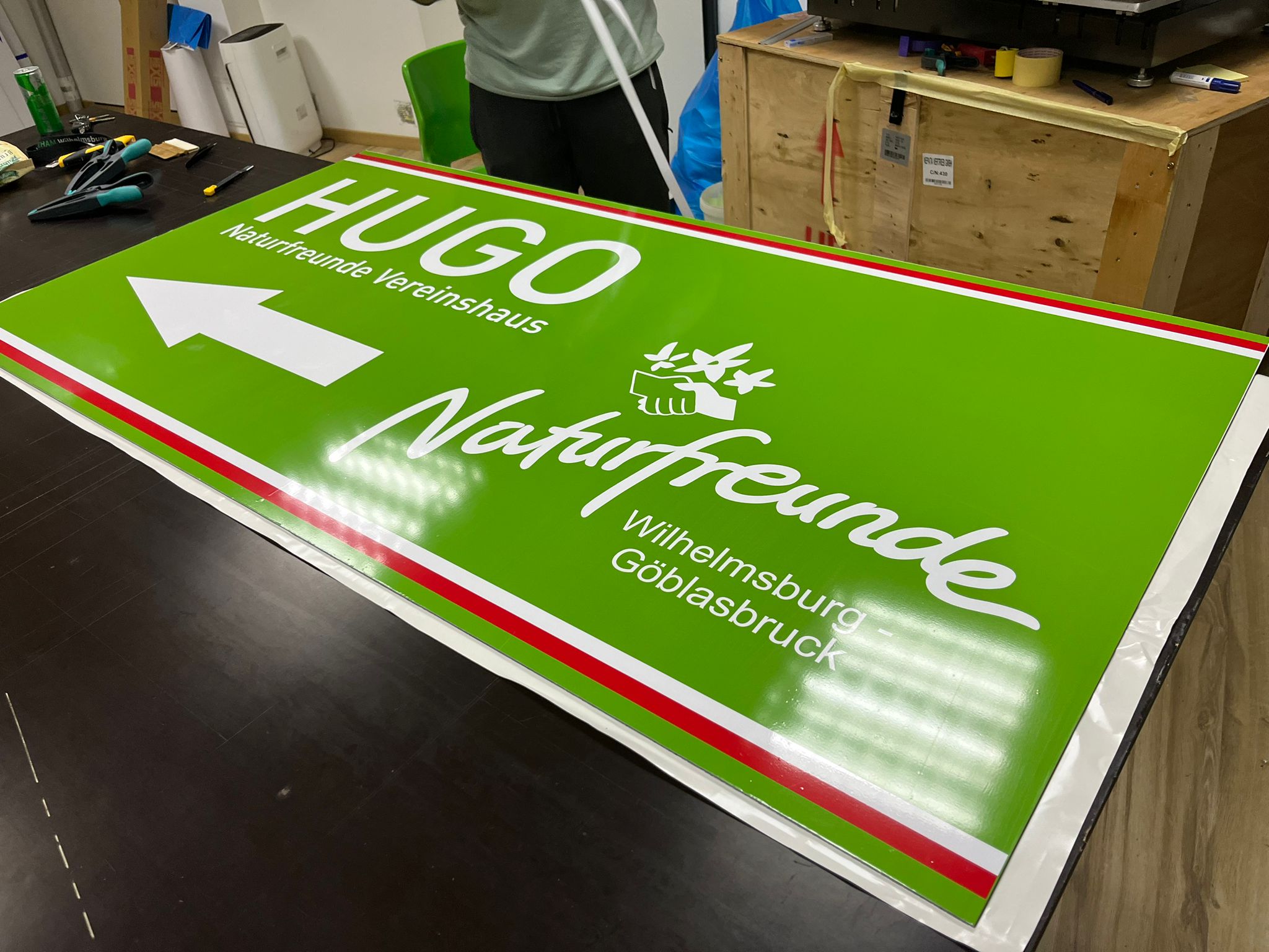 HUGO Wegweiser – Profi am Werk / August 2023 | naturfreunde-wilhelmsburg.at